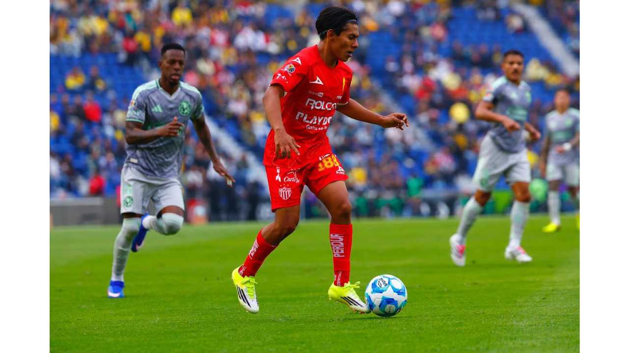 Israel Tello Robles | El cancunense que saca chispas con Rayos